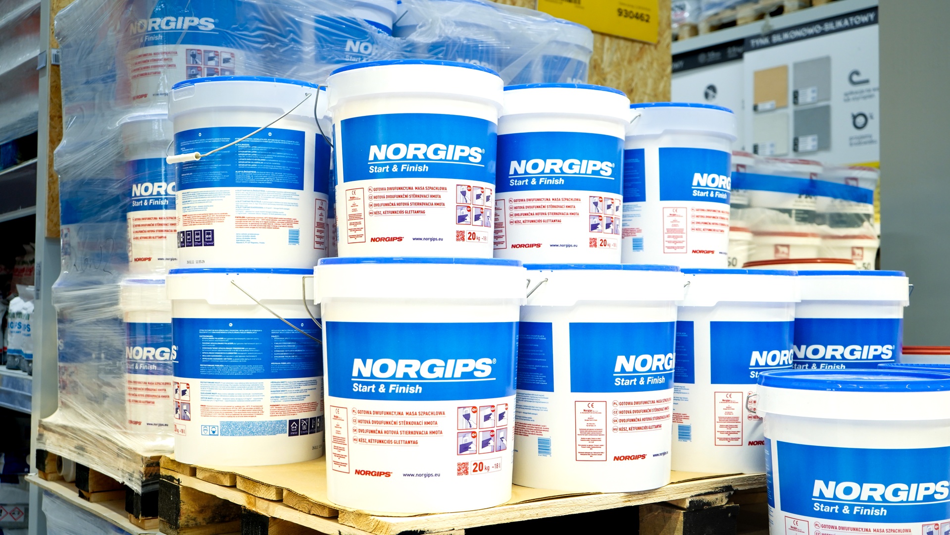 Masa Norgips Start & Finish je sada dostupna u trgovinama Castorama i u veleprodajnim trgovinama ...
